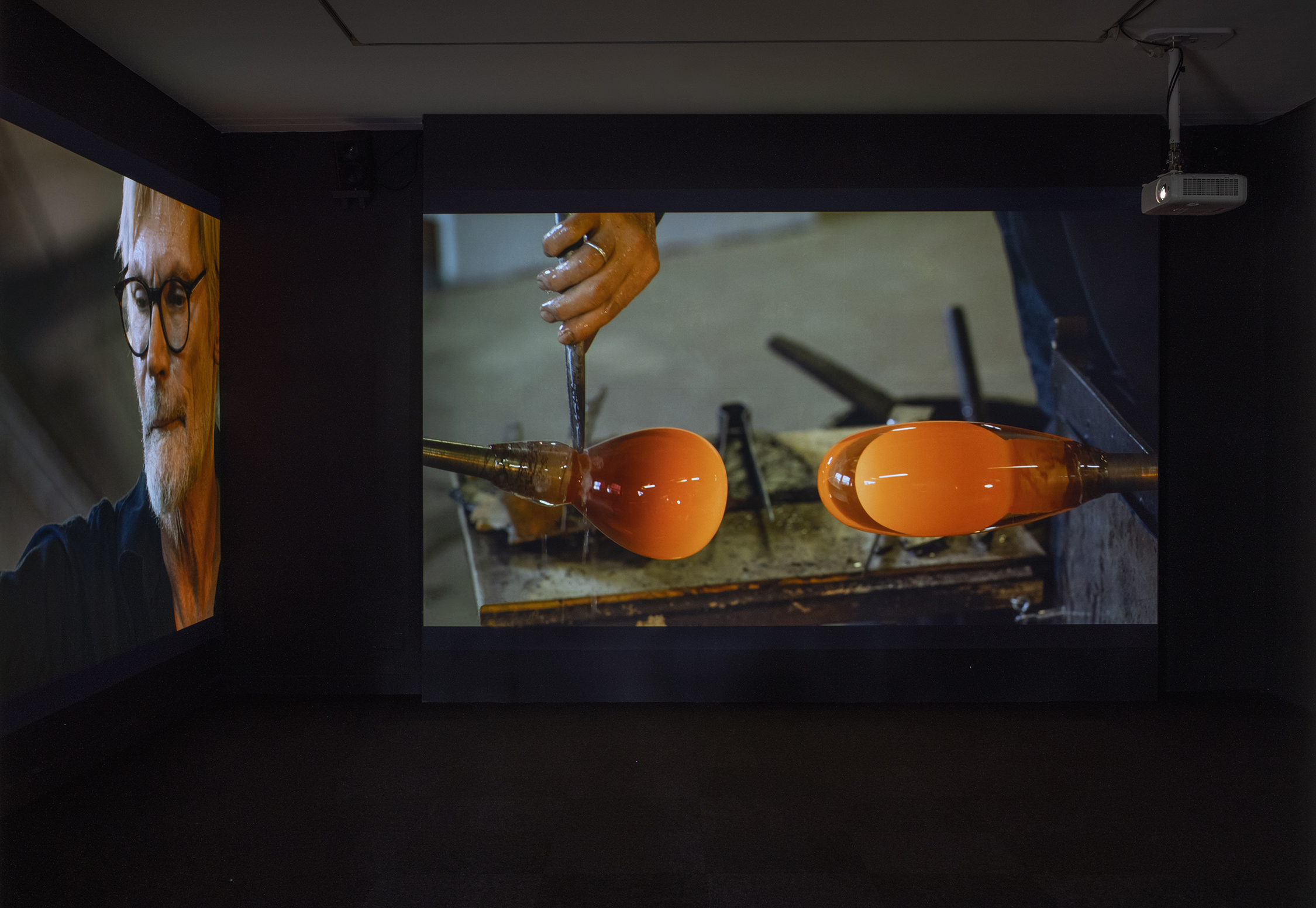 Glowing Matter - Anette Rose